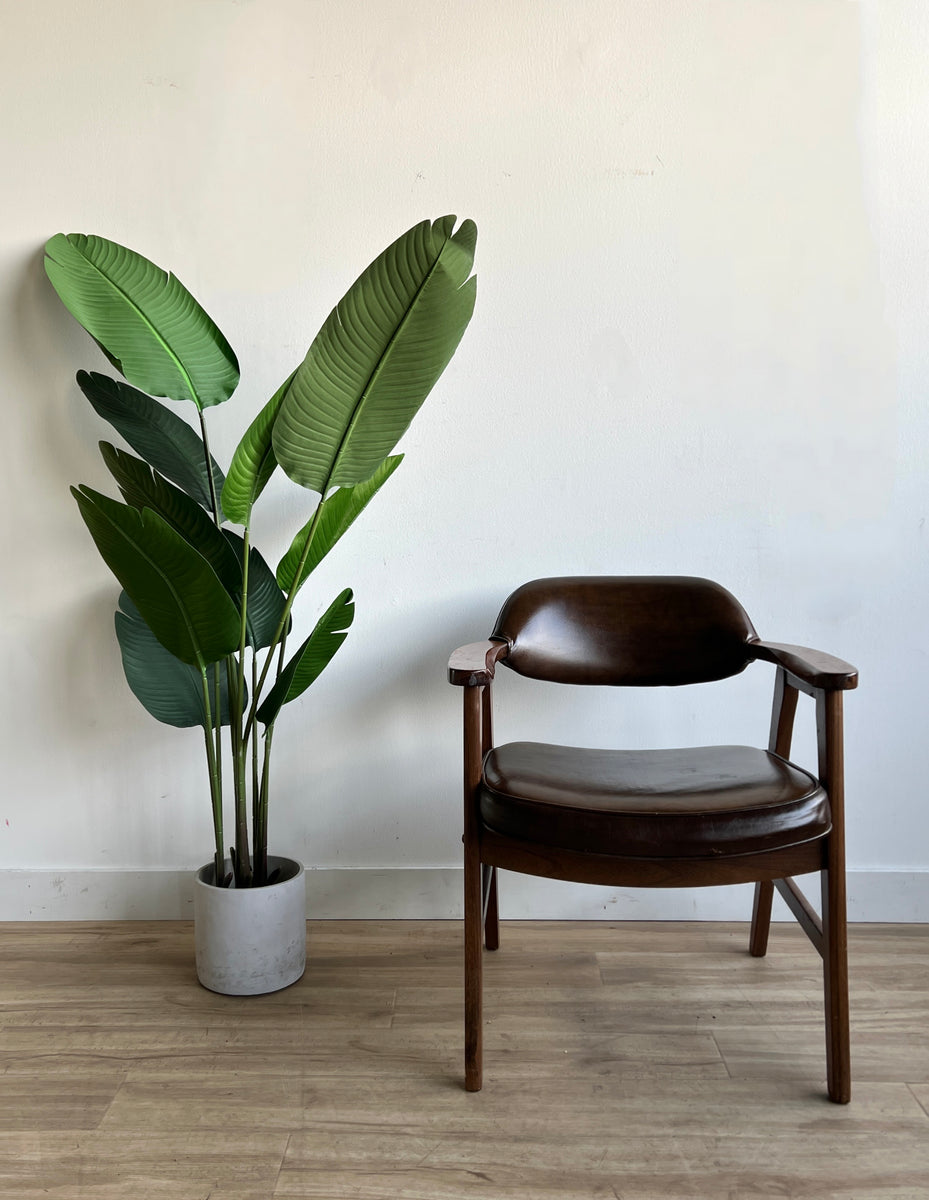 Vintage Paoli Chair – Home and Closet Vintage