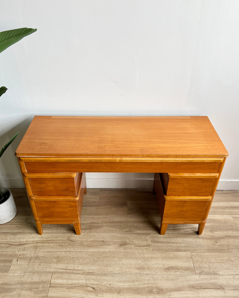 Vintage 1940s Writing Desk – Home and Closet Vintage