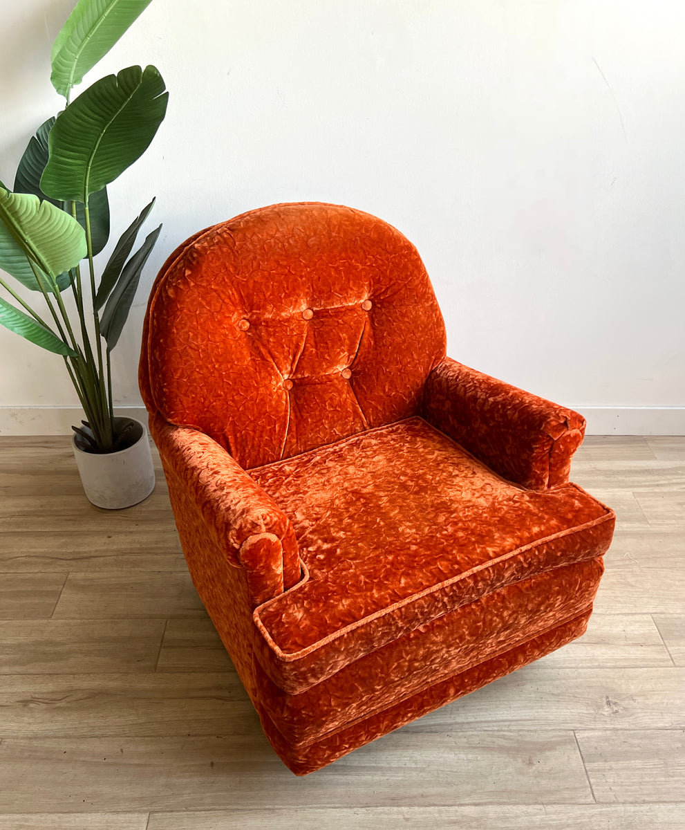 Vintage Swivel Rocker in Orange – Home and Closet Vintage